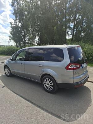 Pelēks Ford Galaxy 2009 Rīga, ar dzinēja tilpumu 2.00 L un nobraukumu 276 tūkst. km par 2400 €, foto 3 vietnē AUTOMOTO.COM.LV