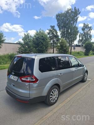 Pelēks Ford Galaxy 2009 Rīga, ar dzinēja tilpumu 2.00 L un nobraukumu 276 tūkst. km par 2400 €, foto 5 vietnē AUTOMOTO.COM.LV
