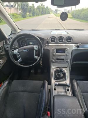 Pelēks Ford Galaxy 2009 Rīga, ar dzinēja tilpumu 2.00 L un nobraukumu 276 tūkst. km par 2400 €, foto 6 vietnē AUTOMOTO.COM.LV
