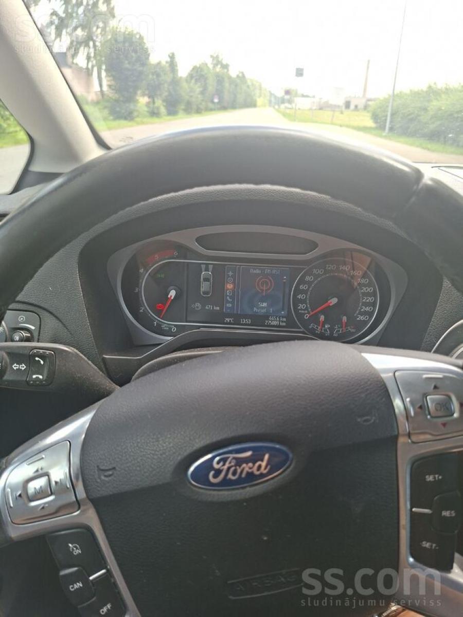 Pelēks Ford Galaxy 2009 Rīga, ar dzinēja tilpumu 2.00 L un nobraukumu 276 tūkst. km par 2400 €, foto 7 vietnē AUTOMOTO.COM.LV