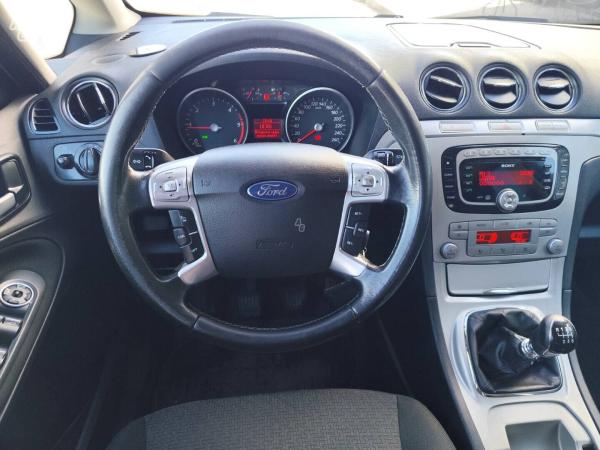 Pelēks Ford Galaxy 2009 Šauļi, ar dzinēja tilpumu 2.00 L un nobraukumu 228 tūkst. km par 4200 €, foto 10 vietnē AUTOMOTO.COM.LV
