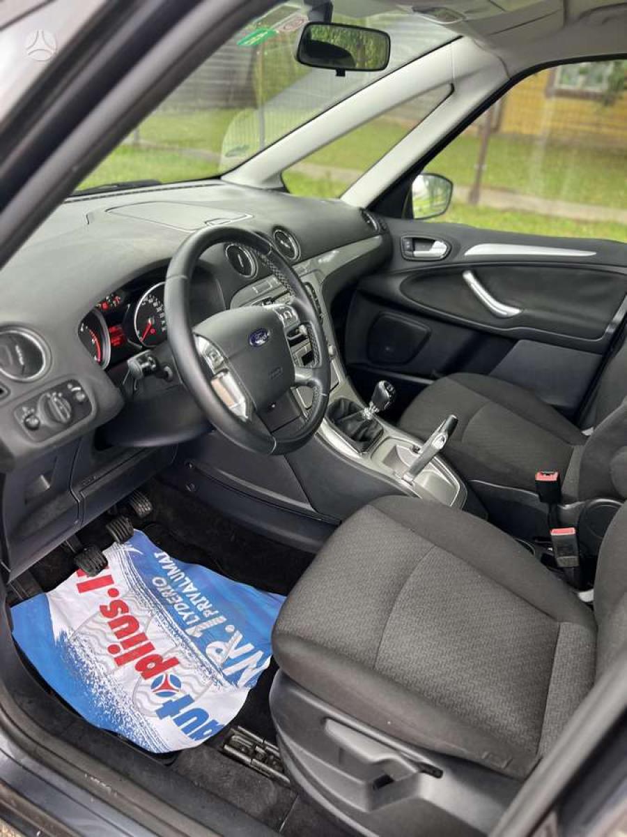 Pelēks Ford Galaxy 2009 Utena, ar dzinēja tilpumu 2.00 L un nobraukumu 249 tūkst. km par 3650 €, foto 12 vietnē AUTOMOTO.COM.LV