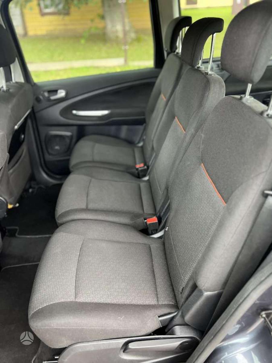 Pelēks Ford Galaxy 2009 Utena, ar dzinēja tilpumu 2.00 L un nobraukumu 249 tūkst. km par 3650 €, foto 20 vietnē AUTOMOTO.COM.LV