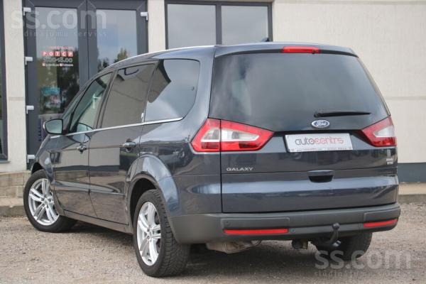 Pelēks Ford Galaxy 2009 Tukums, ar dzinēja tilpumu 1.80 L un nobraukumu 256 tūkst. km par 6200 €, foto 5 vietnē AUTOMOTO.COM.LV