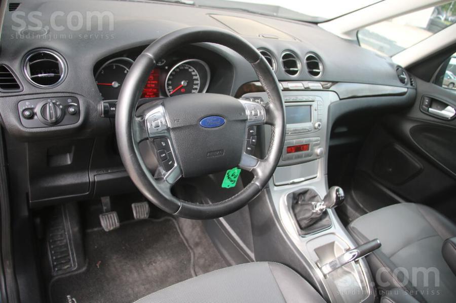 Grey Ford Galaxy 2009 in Tukums, with an engine capacity of 1.80 L and mileage of 256 thousand km for 6200 €, photo 17 on AUTOMOTO.COM.LV