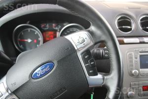 Grey Ford Galaxy 2009 in Tukums, with an engine capacity of 1.80 L and mileage of 256 thousand km for 6200 €, photo 21 on AUTOMOTO.COM.LV