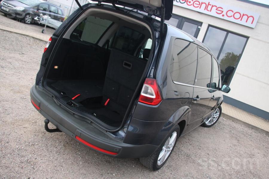 Grey Ford Galaxy 2009 in Tukums, with an engine capacity of 1.80 L and mileage of 256 thousand km for 6200 €, photo 27 on AUTOMOTO.COM.LV