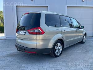 Pelēks Ford Galaxy 2009 Rīga, ar dzinēja tilpumu 2.00 L un nobraukumu 297 tūkst. km par 2500 €, foto 6 vietnē AUTOMOTO.COM.LV