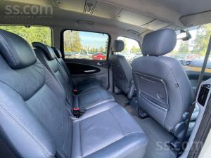 Pelēks Ford Galaxy 2009 Rīga, ar dzinēja tilpumu 2.00 L un nobraukumu 297 tūkst. km par 2500 €, foto 10 vietnē AUTOMOTO.COM.LV