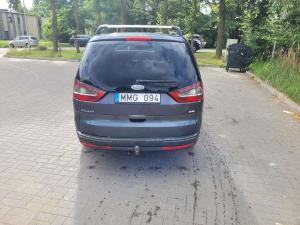 Grey Ford Galaxy 2009 in Panevezys, with an engine capacity of 1.80 L and mileage of 242 thousand km for 1777 €, photo 7 on AUTOMOTO.COM.LV