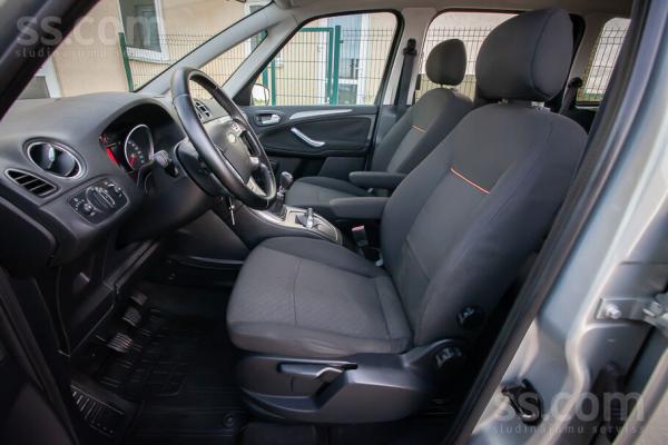 Grey Ford Galaxy 2009 in Tukums, with an engine capacity of 2.00 L and mileage of 0 thousand km for 4490 €, photo 8 on AUTOMOTO.COM.LV