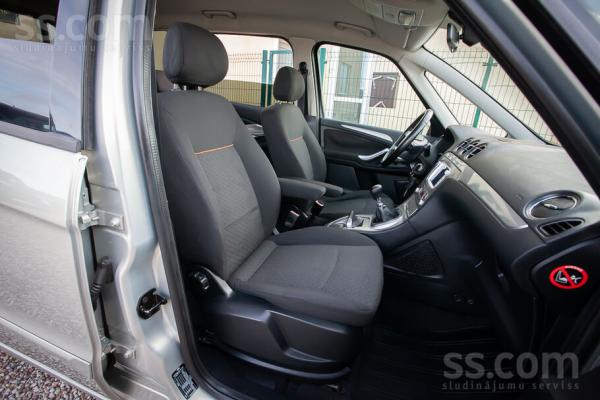 Grey Ford Galaxy 2009 in Tukums, with an engine capacity of 2.00 L and mileage of 0 thousand km for 4490 €, photo 10 on AUTOMOTO.COM.LV