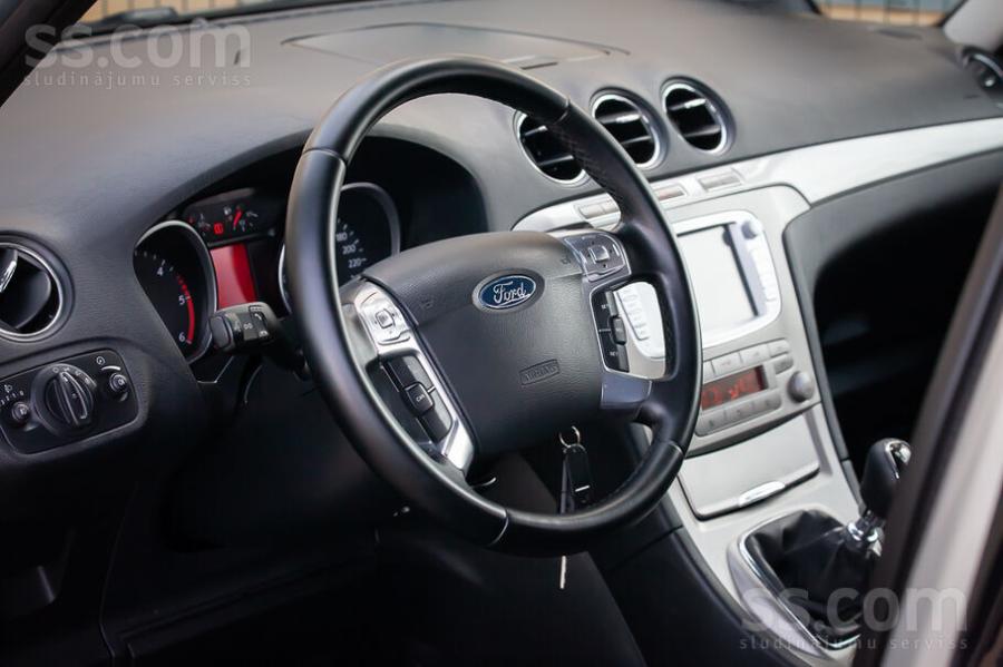 Pelēks Ford Galaxy 2009 Tukums, ar dzinēja tilpumu 2.00 L un nobraukumu 0 tūkst. km par 4490 €, foto 18 vietnē AUTOMOTO.COM.LV