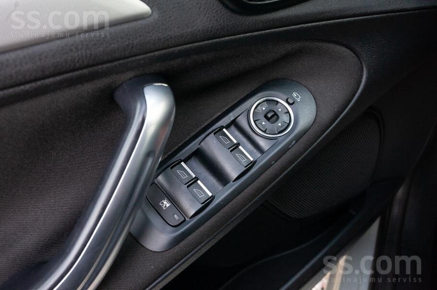 Pelēks Ford Galaxy 2009 Tukums, ar dzinēja tilpumu 2.00 L un nobraukumu 0 tūkst. km par 4490 €, foto 19 vietnē AUTOMOTO.COM.LV