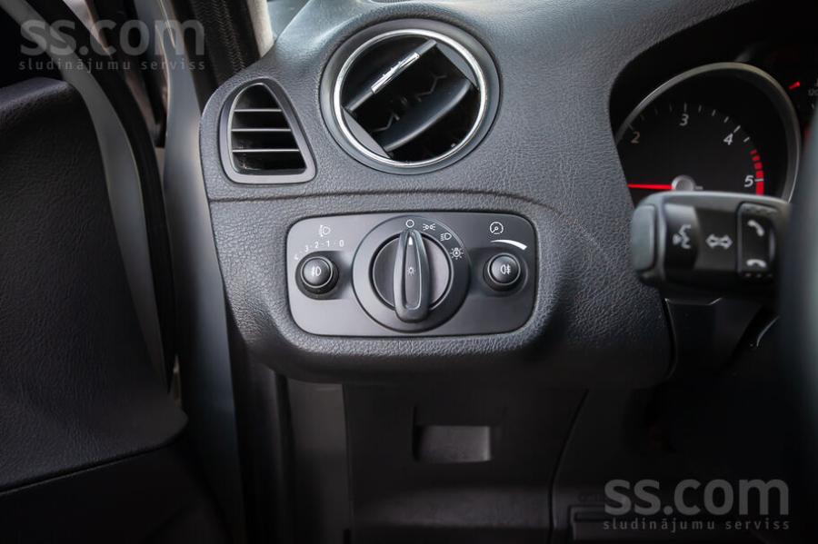 Pelēks Ford Galaxy 2009 Tukums, ar dzinēja tilpumu 2.00 L un nobraukumu 0 tūkst. km par 4490 €, foto 20 vietnē AUTOMOTO.COM.LV