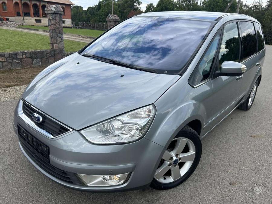 Grey Ford Galaxy 2009 in Panevezys, with an engine capacity of 2.00 L and mileage of 318 thousand km for 3850 €, photo 1 on AUTOMOTO.COM.LV