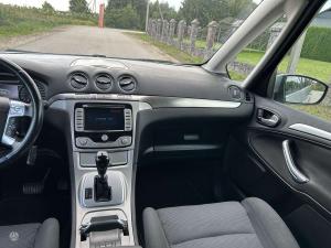 Pelēks Ford Galaxy 2009 Panevēža, ar dzinēja tilpumu 2.00 L un nobraukumu 318 tūkst. km par 3850 €, foto 28 vietnē AUTOMOTO.COM.LV