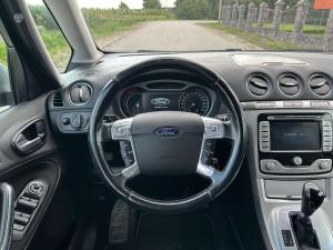 Pelēks Ford Galaxy 2009 Panevēža, ar dzinēja tilpumu 2.00 L un nobraukumu 318 tūkst. km par 3850 €, foto 30 vietnē AUTOMOTO.COM.LV