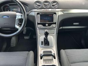 Pelēks Ford Galaxy 2009 Panevēža, ar dzinēja tilpumu 2.00 L un nobraukumu 318 tūkst. km par 3850 €, foto 31 vietnē AUTOMOTO.COM.LV