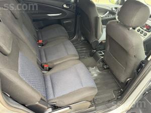 Pelēks Ford Galaxy 2009 Rēzekne, ar dzinēja tilpumu 2.00 L un nobraukumu 0 tūkst. km par 4250 €, foto 13 vietnē AUTOMOTO.COM.LV