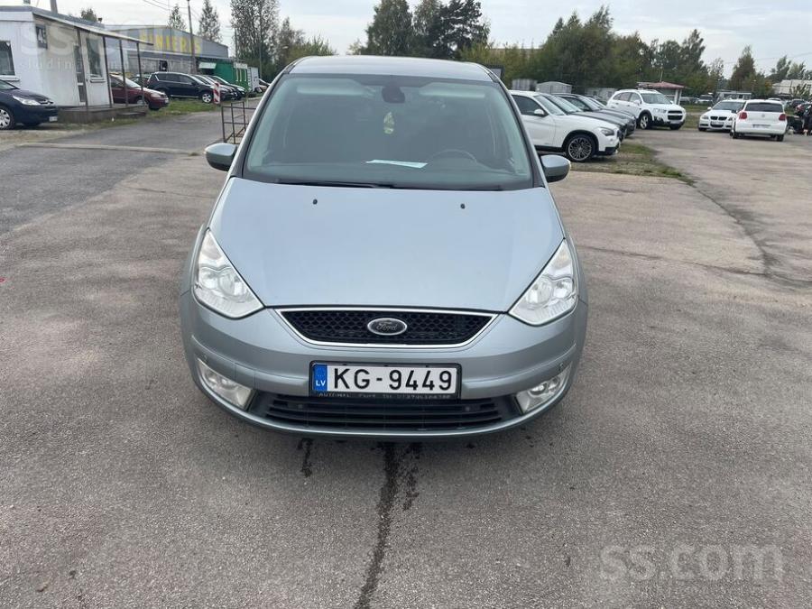 Grey Ford Galaxy 2009 in Riga, with an engine capacity of 2.00 L and mileage of 0 thousand km for 3499 €, photo 3 on AUTOMOTO.COM.LV