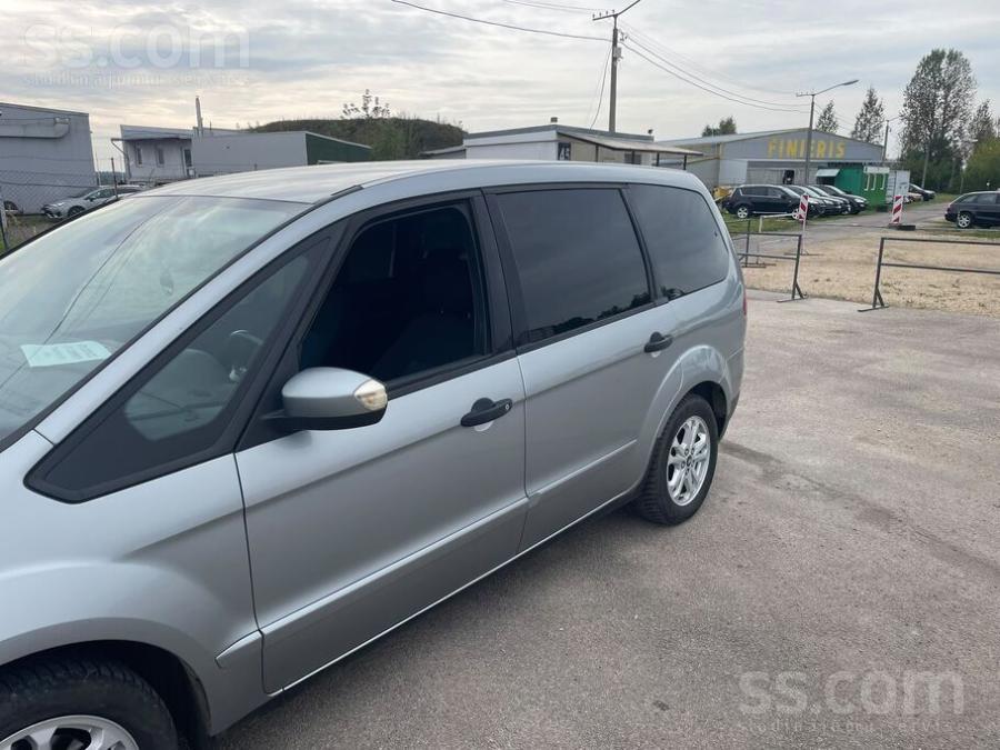 Grey Ford Galaxy 2009 in Riga, with an engine capacity of 2.00 L and mileage of 0 thousand km for 3499 €, photo 7 on AUTOMOTO.COM.LV
