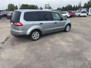 Grey Ford Galaxy 2009 in Riga, with an engine capacity of 2.00 L and mileage of 0 thousand km for 3499 €, photo 9 on AUTOMOTO.COM.LV