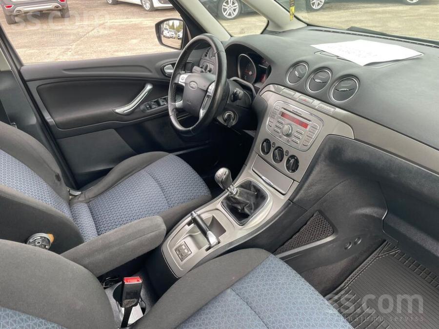 Grey Ford Galaxy 2009 in Riga, with an engine capacity of 2.00 L and mileage of 0 thousand km for 3499 €, photo 11 on AUTOMOTO.COM.LV