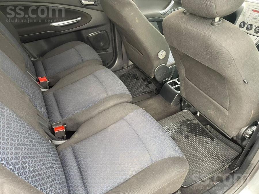 Grey Ford Galaxy 2009 in Riga, with an engine capacity of 2.00 L and mileage of 0 thousand km for 3499 €, photo 17 on AUTOMOTO.COM.LV