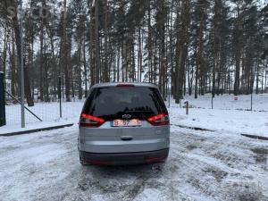 Grey Ford Galaxy 2010 in Riga, with an engine capacity of 2.00 L and mileage of 219 thousand km for 5990 €, photo 6 on AUTOMOTO.COM.LV