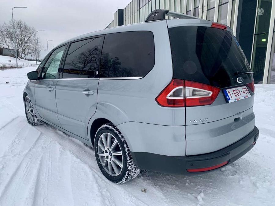 Pelēks Ford Galaxy 2010 Viļņa, ar dzinēja tilpumu 2.00 L un nobraukumu 209 tūkst. km par 4750 €, foto 3 vietnē AUTOMOTO.COM.LV