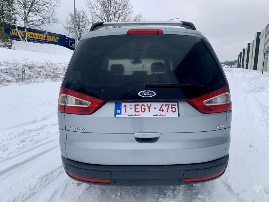 Pelēks Ford Galaxy 2010 Viļņa, ar dzinēja tilpumu 2.00 L un nobraukumu 209 tūkst. km par 4750 €, foto 4 vietnē AUTOMOTO.COM.LV