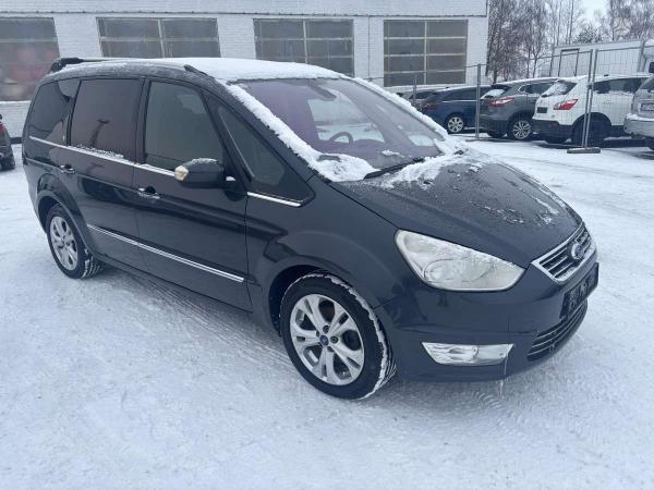 Pelēks Ford Galaxy 2010 Marijampole, ar dzinēja tilpumu 2.00 L un nobraukumu 261 tūkst. km par 4200 €, foto 6 vietnē AUTOMOTO.COM.LV