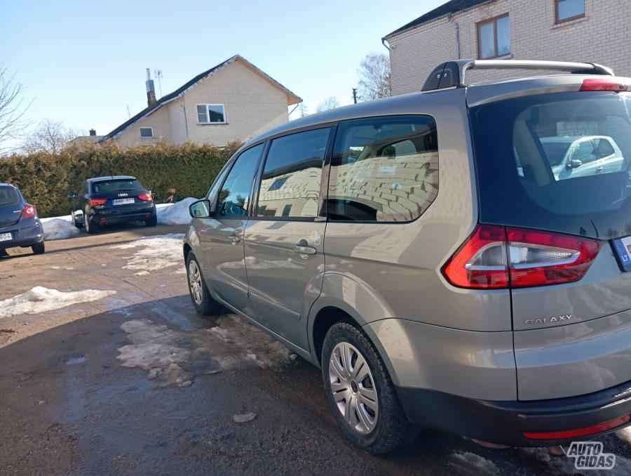 Grey Ford Galaxy 2010 in Sakiai, with an engine capacity of 2.00 L and mileage of 211 thousand km for 3600 €, photo 8 on AUTOMOTO.COM.LV