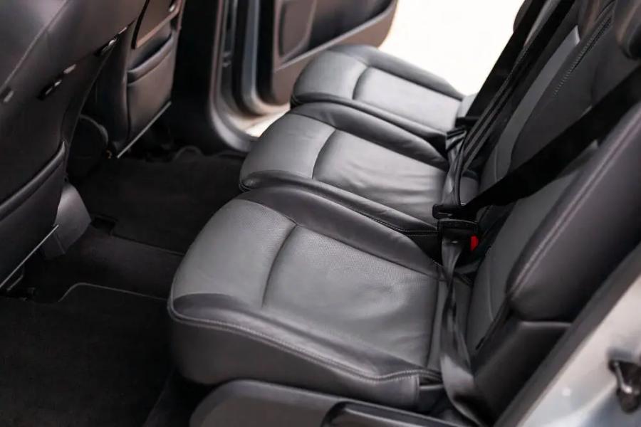 Pelēks Ford Galaxy 2010 Rīga, ar dzinēja tilpumu 2.00 L un nobraukumu 270 tūkst. km par 5995 €, foto 8 vietnē AUTOMOTO.COM.LV