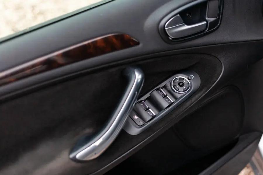 Pelēks Ford Galaxy 2010 Rīga, ar dzinēja tilpumu 2.00 L un nobraukumu 270 tūkst. km par 5995 €, foto 17 vietnē AUTOMOTO.COM.LV