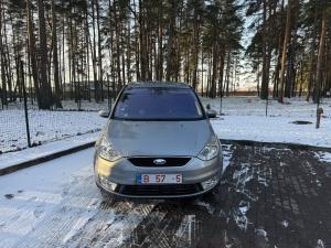 Pelēks Ford Galaxy 2010 Rīga, ar dzinēja tilpumu 2.20 L un nobraukumu 236 tūkst. km par 2250 €, foto 4 vietnē AUTOMOTO.COM.LV