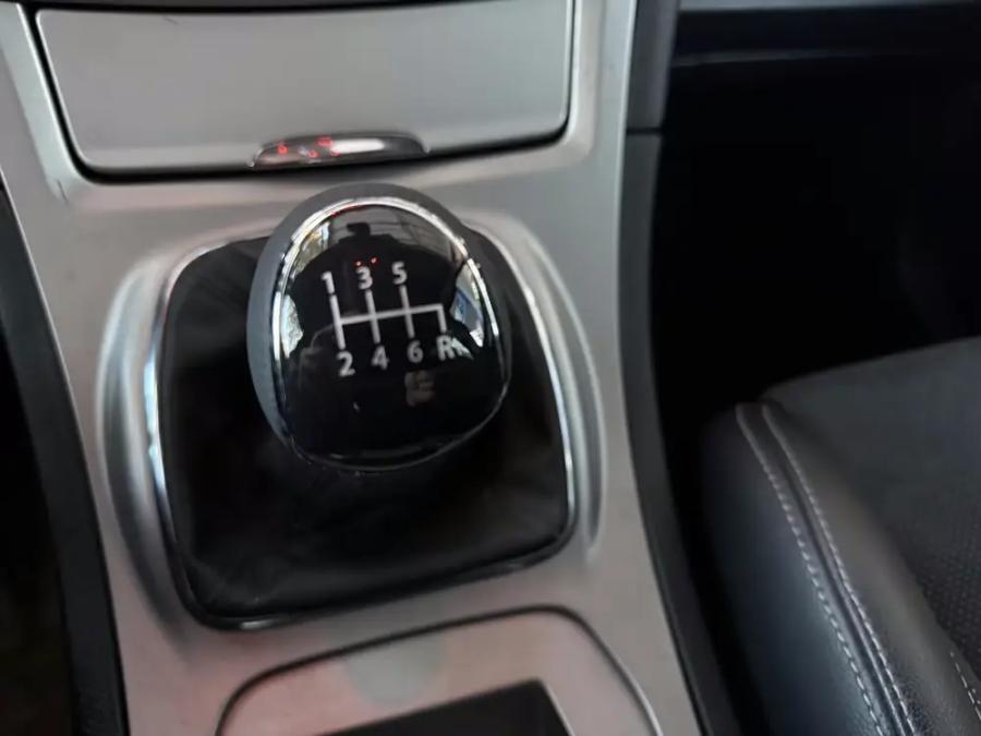 Pelēks Ford Galaxy 2010 Rīga, ar dzinēja tilpumu 2.20 L un nobraukumu 236 tūkst. km par 2250 €, foto 15 vietnē AUTOMOTO.COM.LV