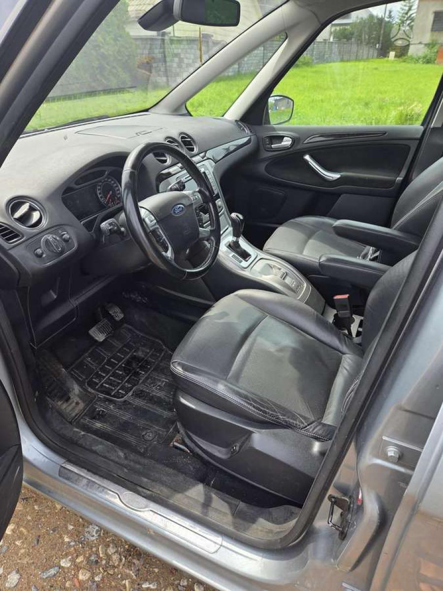 Grey Ford Galaxy 2010 in Kaunas, with an engine capacity of 2.00 L and mileage of 221 thousand km for 3500 €, photo 8 on AUTOMOTO.COM.LV