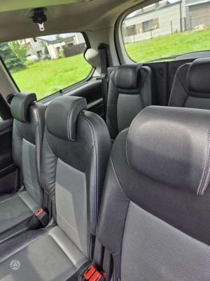 Grey Ford Galaxy 2010 in Kaunas, with an engine capacity of 2.00 L and mileage of 221 thousand km for 3500 €, photo 9 on AUTOMOTO.COM.LV