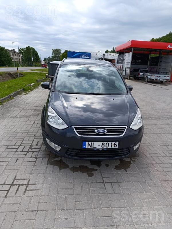 Grey Ford Galaxy 2010 in Tukums, with an engine capacity of 2.00 L and mileage of 330 thousand km for 3000 €, photo 1 on AUTOMOTO.COM.LV