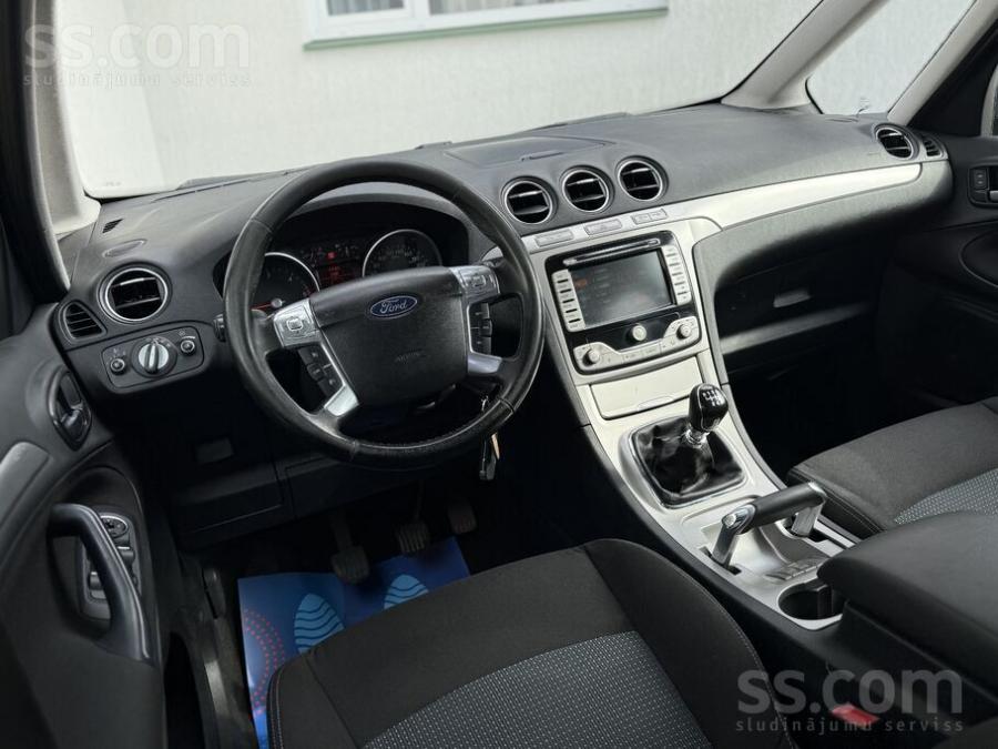 Grey Ford Galaxy 2010 in Tukums, with an engine capacity of 2.00 L and mileage of 269 thousand km for 3999 €, photo 6 on AUTOMOTO.COM.LV