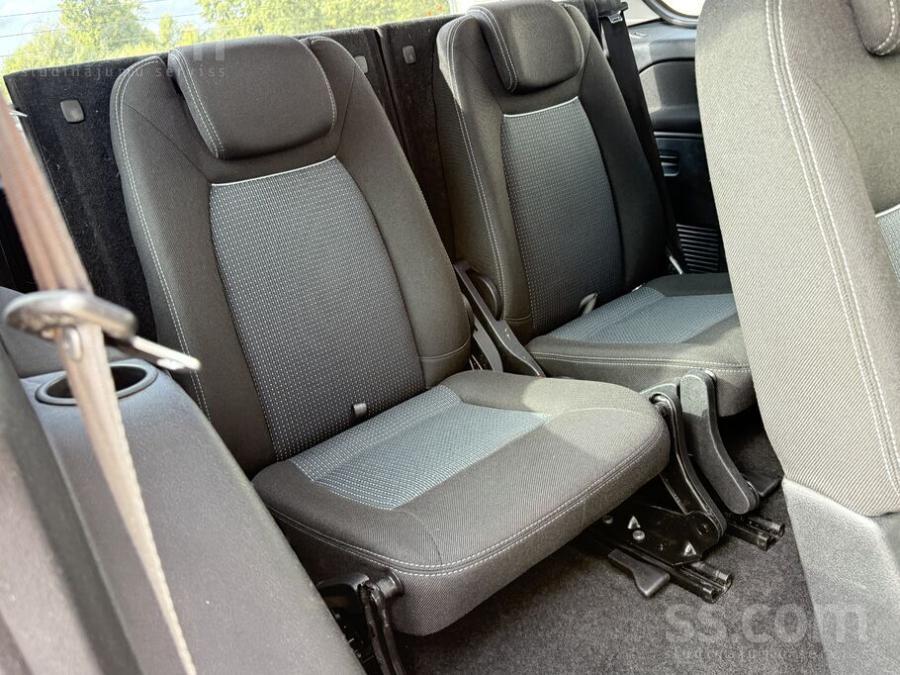 Grey Ford Galaxy 2010 in Tukums, with an engine capacity of 2.00 L and mileage of 269 thousand km for 3999 €, photo 9 on AUTOMOTO.COM.LV