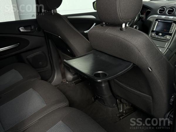 Grey Ford Galaxy 2010 in Tukums, with an engine capacity of 2.00 L and mileage of 269 thousand km for 3999 €, photo 9 on AUTOMOTO.COM.LV