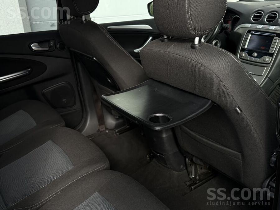 Grey Ford Galaxy 2010 in Tukums, with an engine capacity of 2.00 L and mileage of 269 thousand km for 3999 €, photo 10 on AUTOMOTO.COM.LV