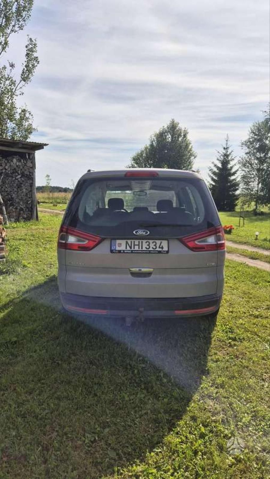 Pelēks Ford Galaxy 2010 Kretinga, ar dzinēja tilpumu 2.00 L un nobraukumu 380 tūkst. km par 1500 €, foto 5 vietnē AUTOMOTO.COM.LV