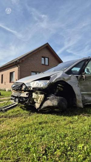 Pelēks Ford Galaxy 2010 Kretinga, ar dzinēja tilpumu 2.00 L un nobraukumu 380 tūkst. km par 1500 €, foto 8 vietnē AUTOMOTO.COM.LV