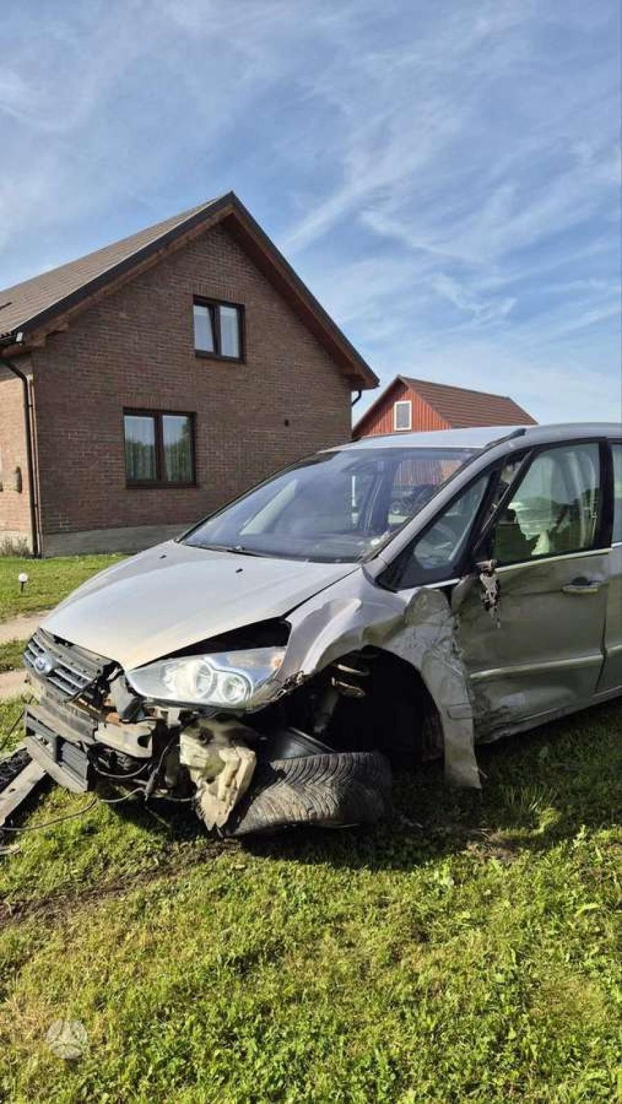 Pelēks Ford Galaxy 2010 Kretinga, ar dzinēja tilpumu 2.00 L un nobraukumu 380 tūkst. km par 1500 €, foto 9 vietnē AUTOMOTO.COM.LV