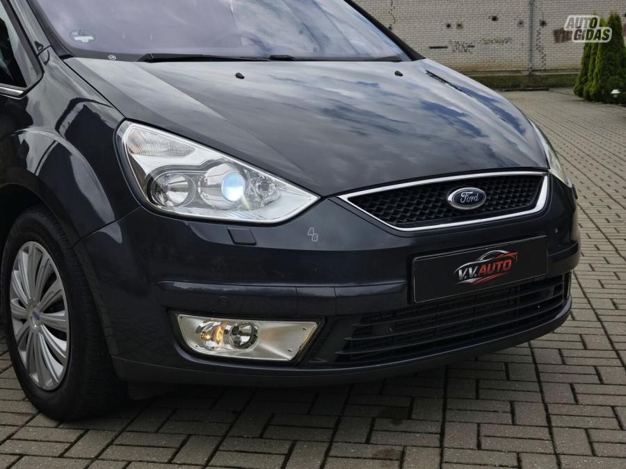 Pelēks Ford Galaxy 2010 Viļņa, ar dzinēja tilpumu 2.20 L un nobraukumu 327 tūkst. km par 4850 €, foto 13 vietnē AUTOMOTO.COM.LV