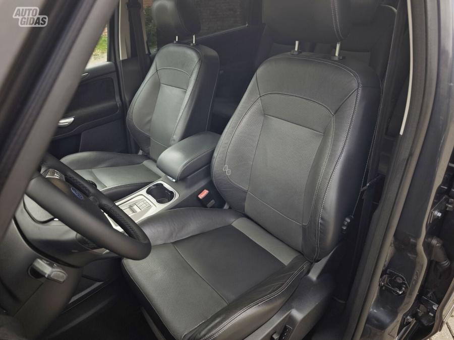 Pelēks Ford Galaxy 2010 Viļņa, ar dzinēja tilpumu 2.20 L un nobraukumu 327 tūkst. km par 4850 €, foto 16 vietnē AUTOMOTO.COM.LV
